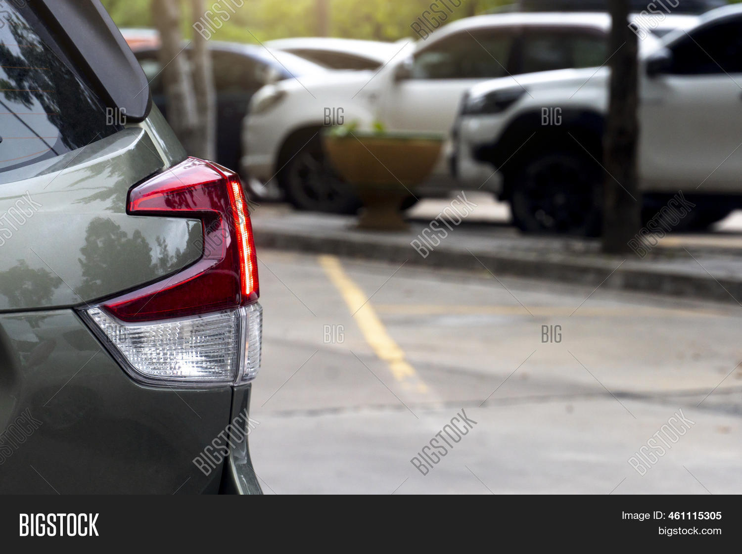 Rear Side Car Turn On Image & Photo (Free Trial) | Bigstock