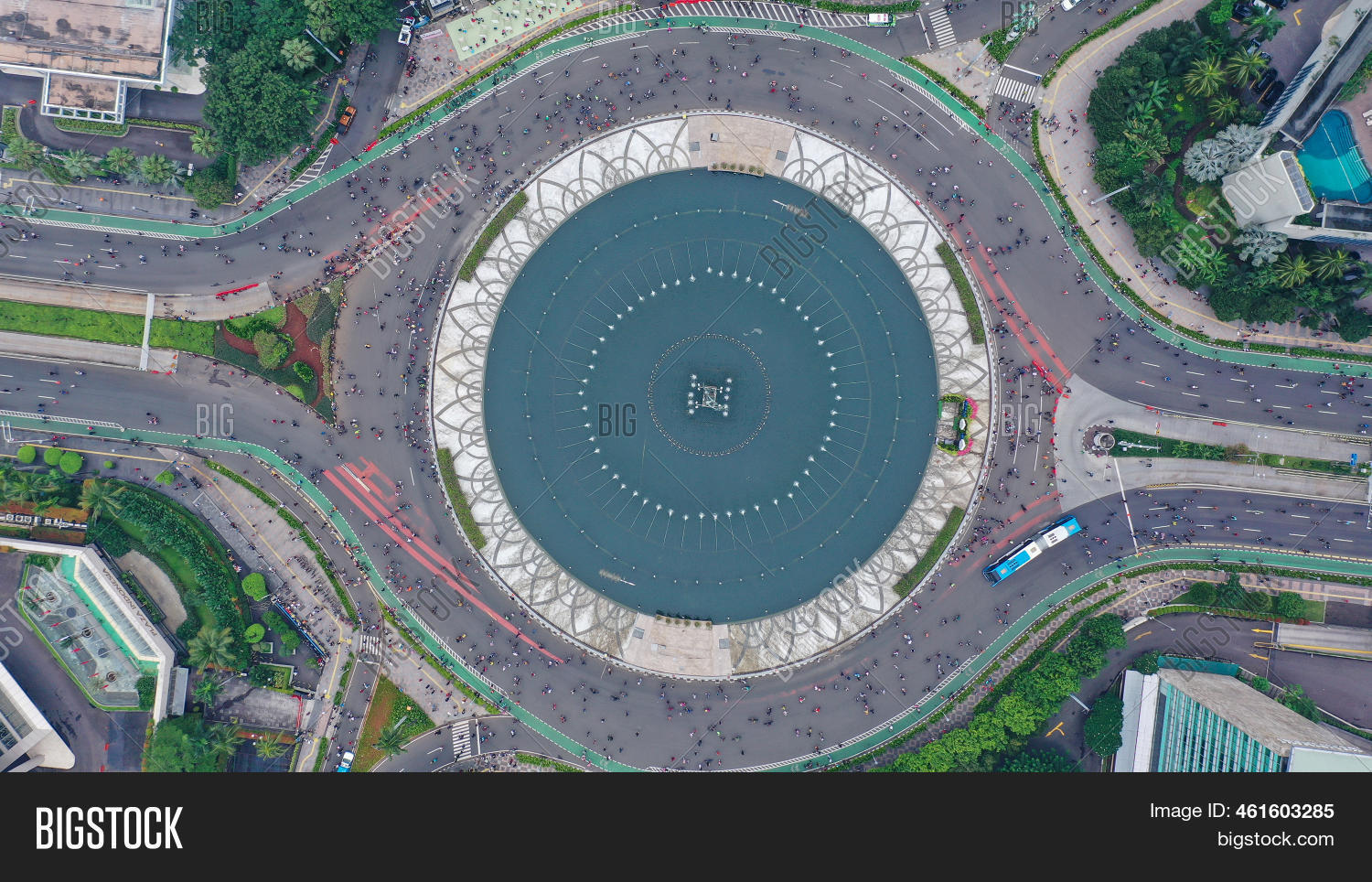 Bird View Crowd People Image & Photo (Free Trial) | Bigstock