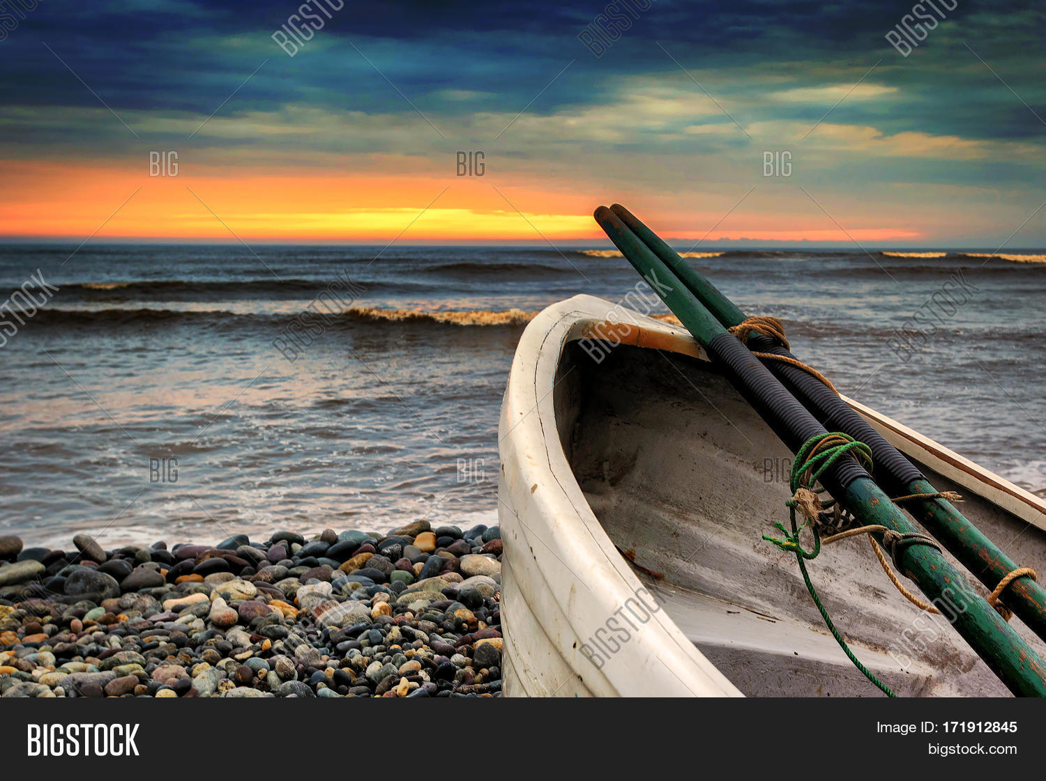 Row Boat Playa Waikiki Image & Photo (Free Trial) | Bigstock