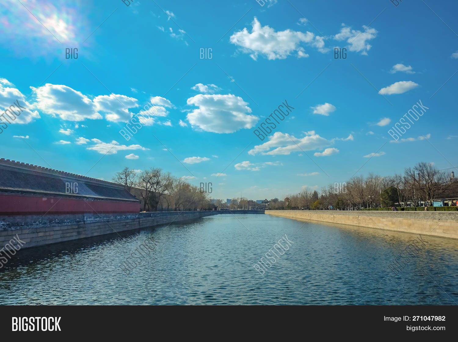 Tongzi River Surround Image & Photo (Free Trial) | Bigstock