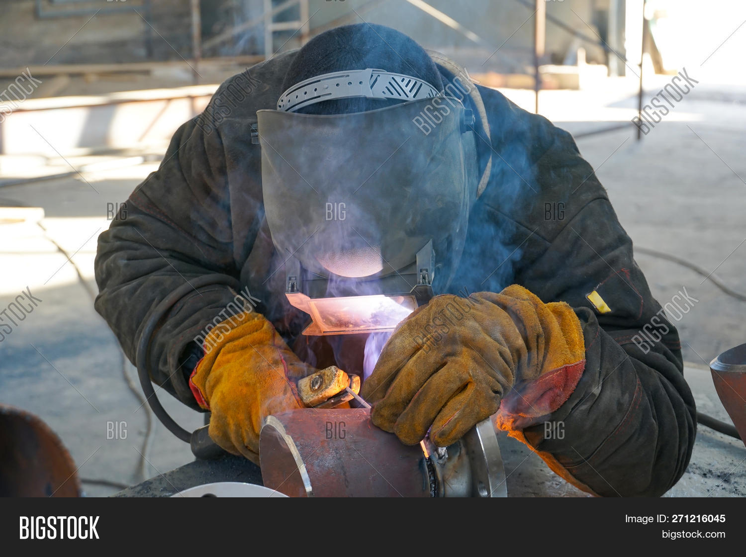 Professional Welder Image & Photo (Free Trial) | Bigstock