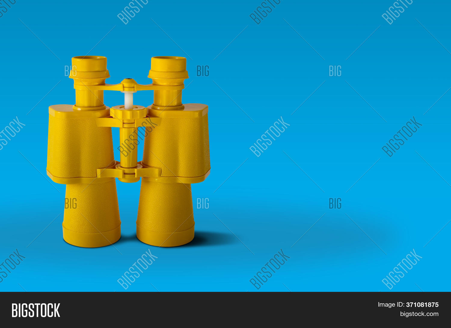 Yellow Binoculars Image & Photo (Free Trial) | Bigstock
