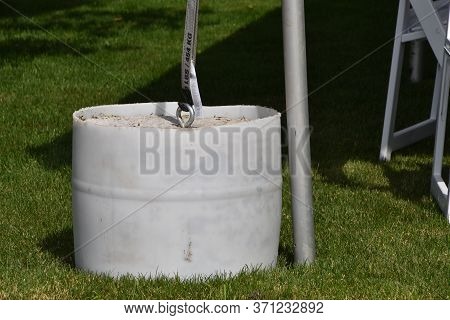 Huge Heavy Tub Image & Photo (Free Trial) | Bigstock