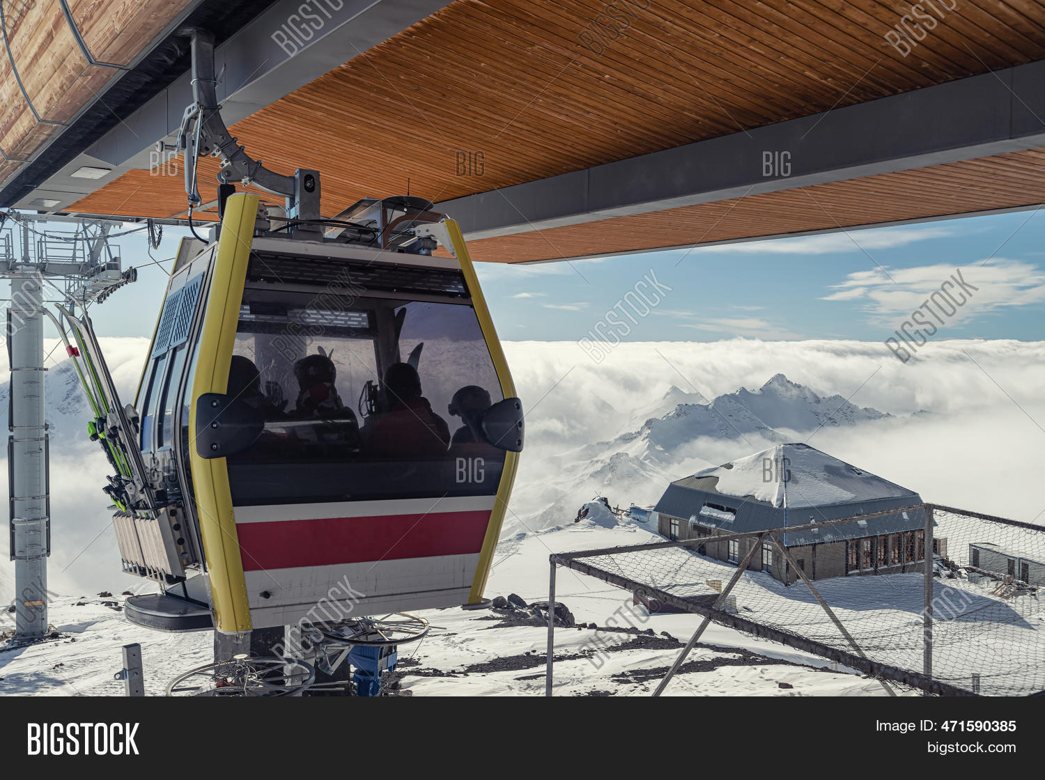 Cable Car Ski Resort Image & Photo (Free Trial) | Bigstock