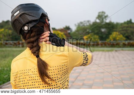Rear View Female Image & Photo (Free Trial) | Bigstock