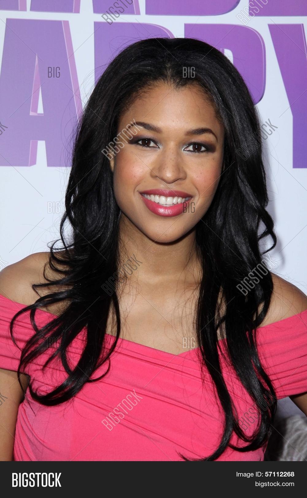 Kali Hawk Los Angeles Image & Photo (Free Trial) | Bigstock