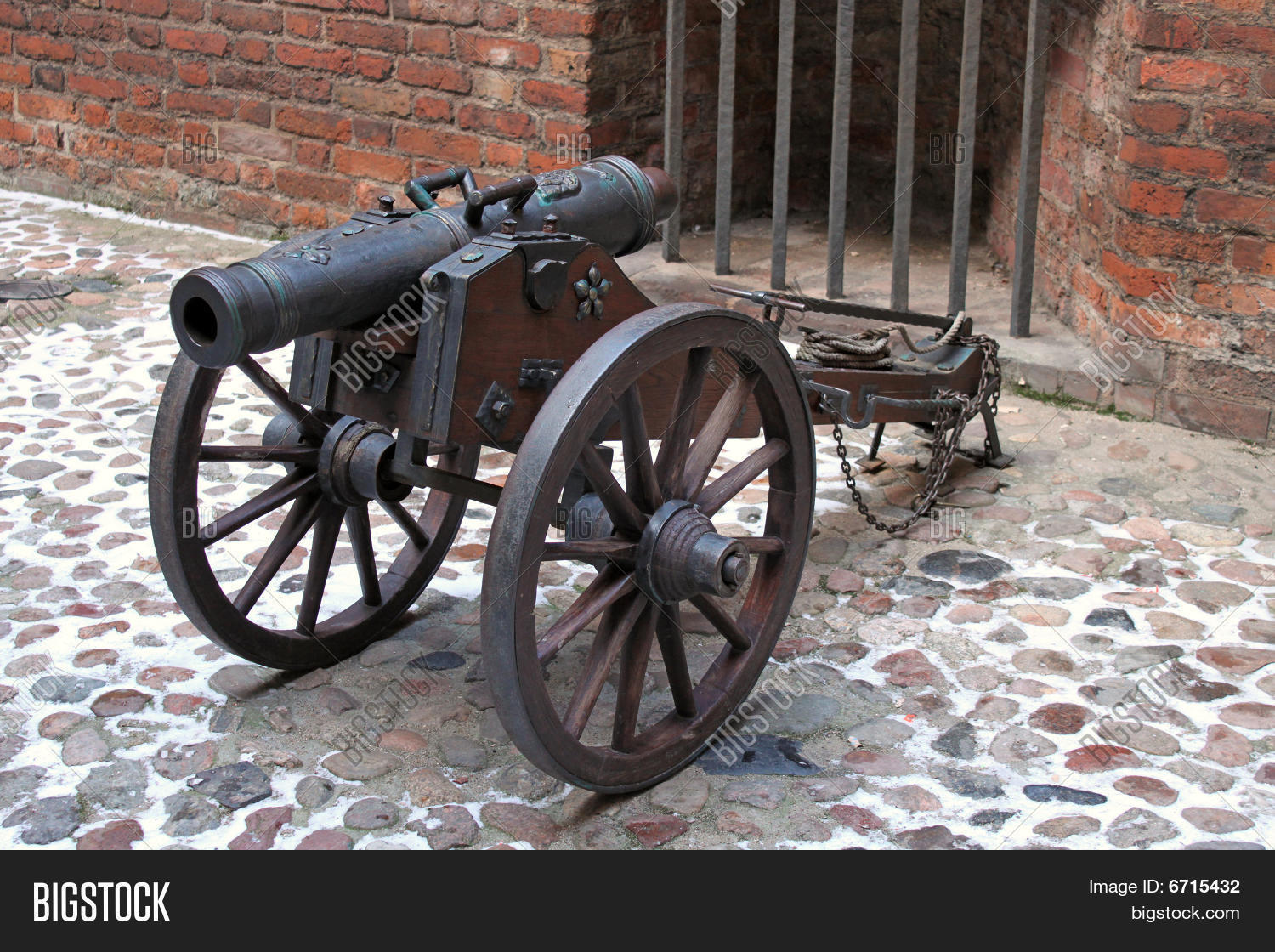 Old Cannon Image & Photo (Free Trial) | Bigstock