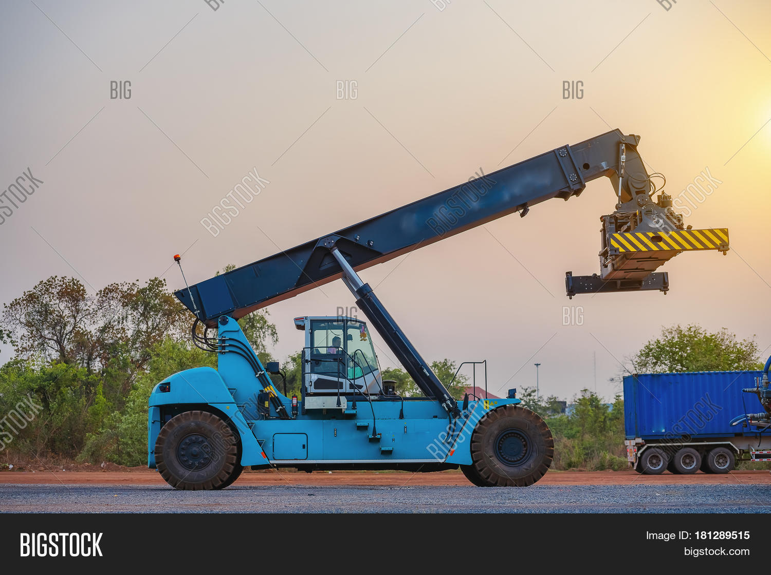 Container Crane Truck