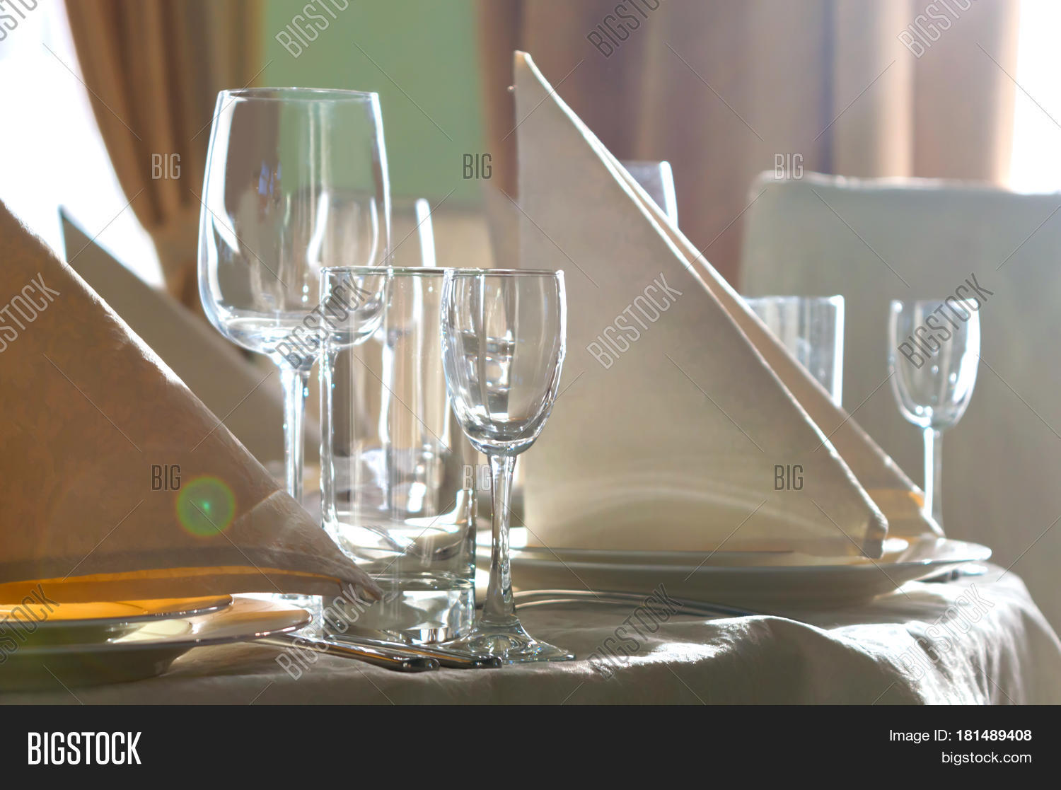 Table Set Service Image & Photo (Free Trial) | Bigstock