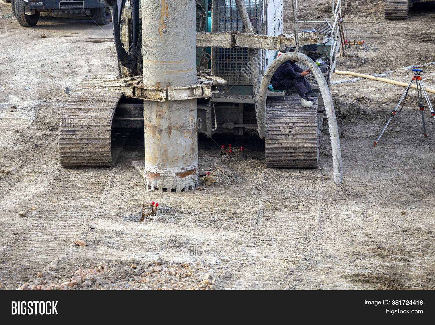 Machine Digging Image & Photo (Free Trial) | Bigstock