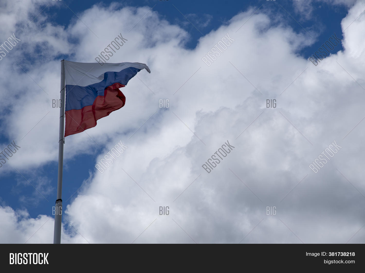 Russian Tricolor Flag Image & Photo (Free Trial) | Bigstock