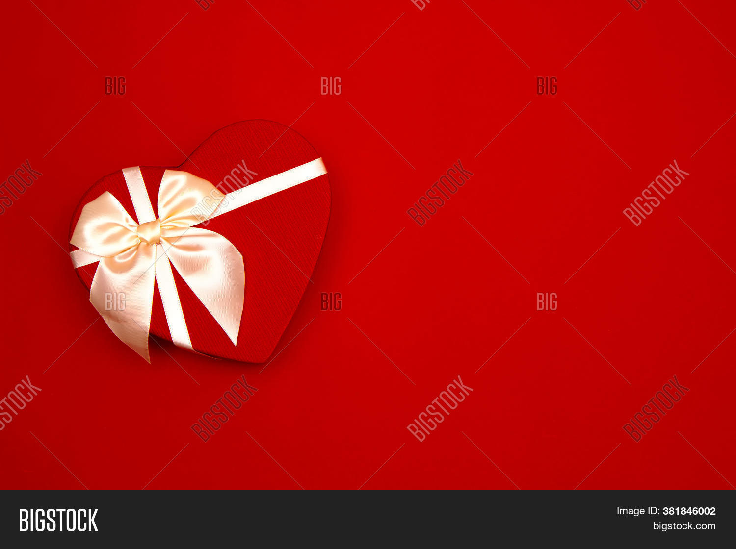 Red Heart Shape Gift Image & Photo (Free Trial) | Bigstock