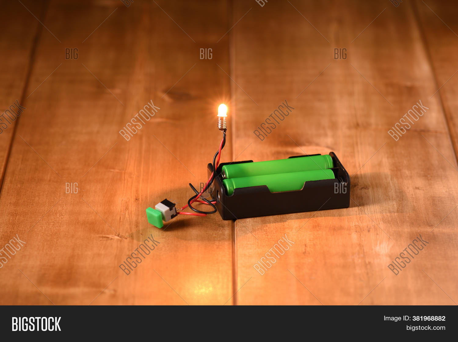 Small Filament Bulb Image & Photo (Free Trial) | Bigstock