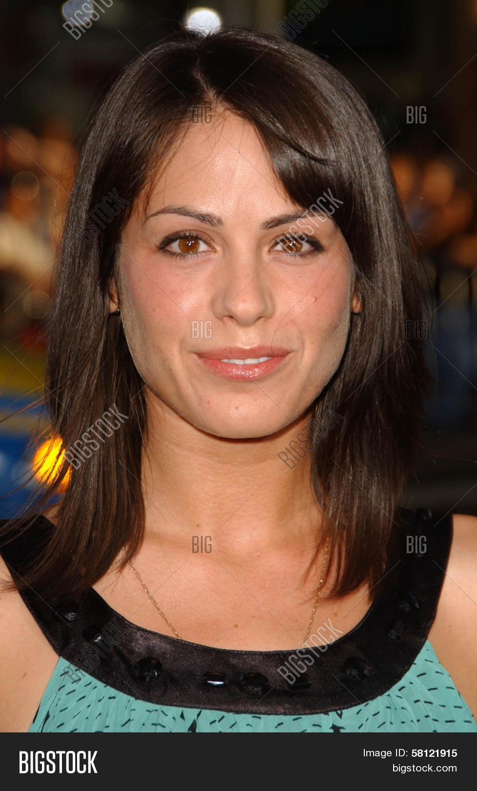 Michelle Borth's Instagram, Twitter & Facebook on IDCrawl