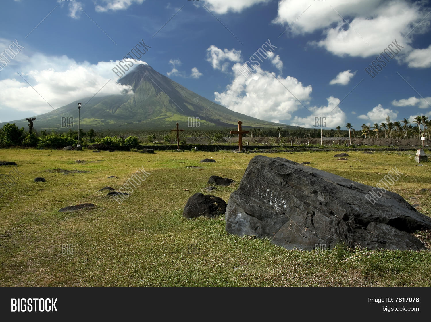 Mayon Volcano Church Image & Photo (Free Trial) | Bigstock