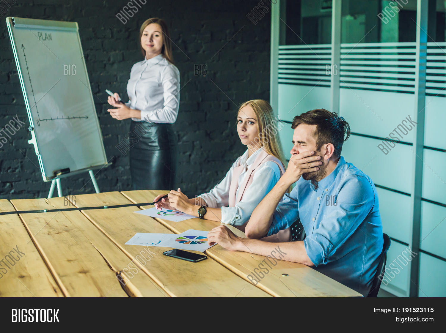 Boring Looking People