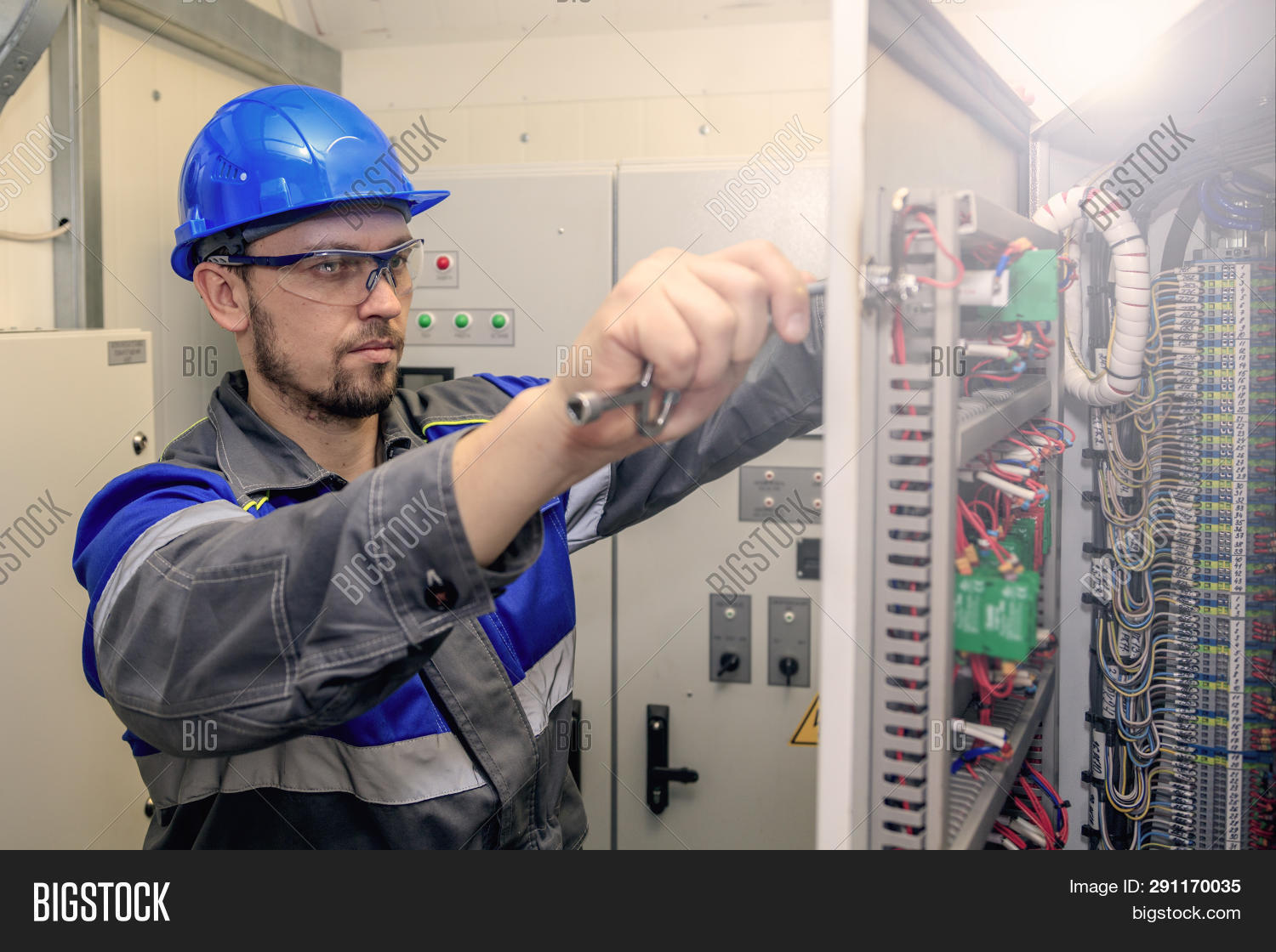 Electromechanic Image & Photo (Free Trial) | Bigstock