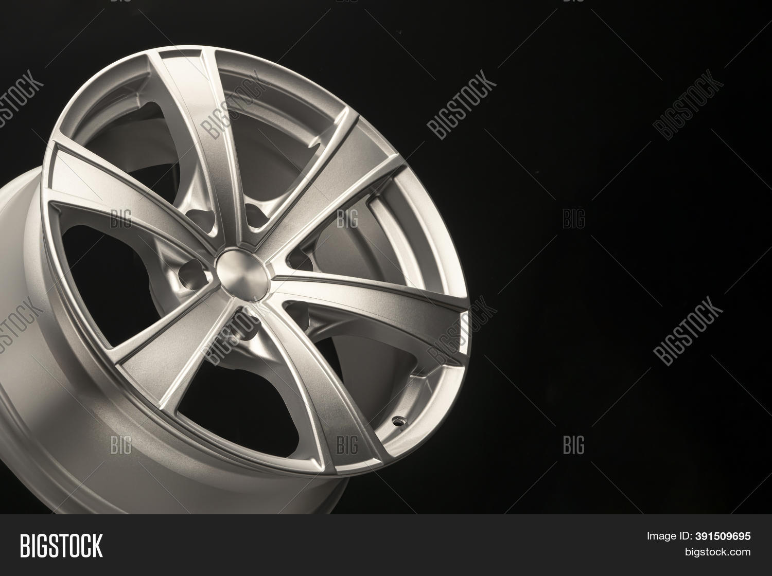 Silver Alloy Wheel Image & Photo (Free Trial) | Bigstock