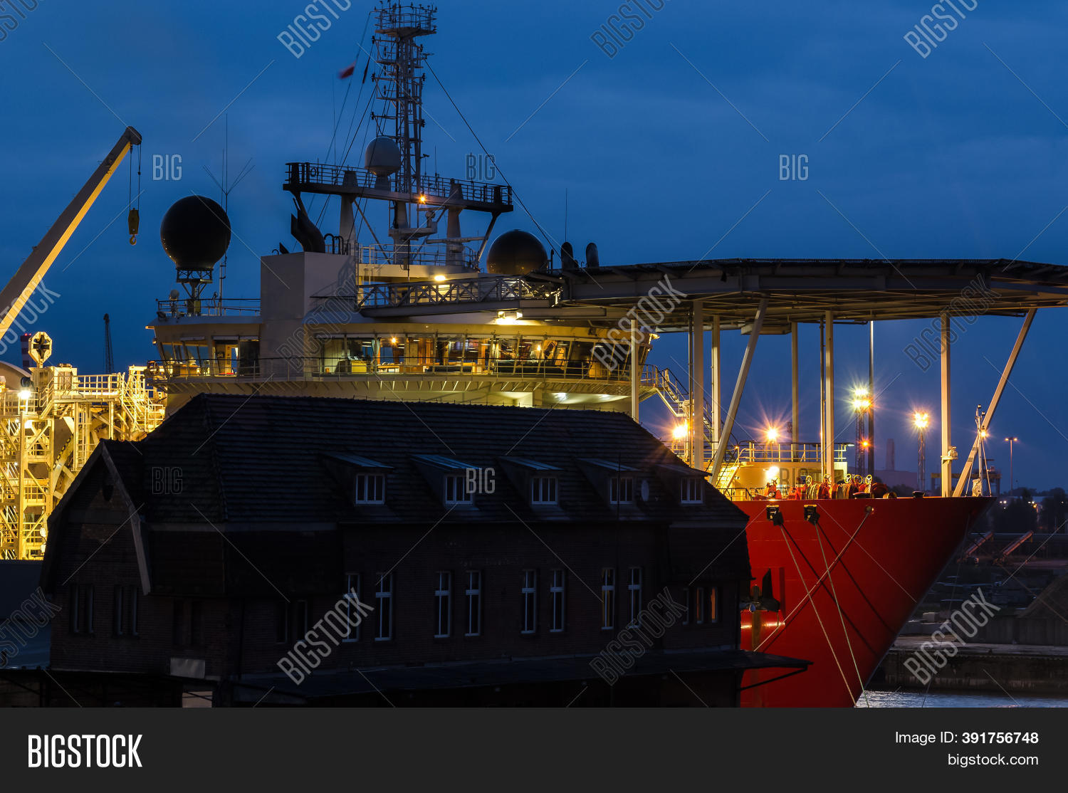 Ship Seaport - Image & Photo (Free Trial) | Bigstock