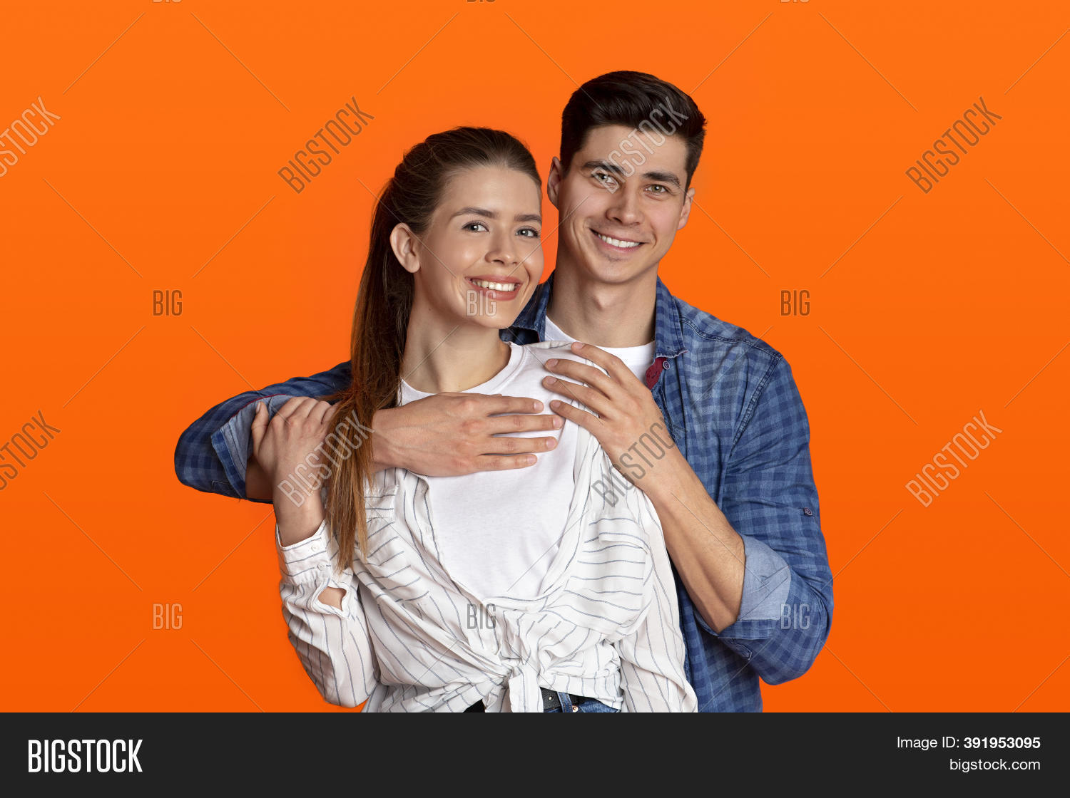 Hugs Couple Love Spend Image & Photo (Free Trial) | Bigstock