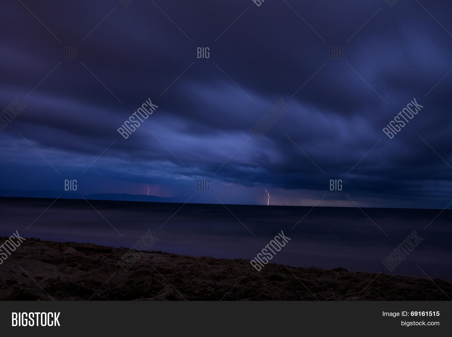 Thunderstorm Beach Image & Photo (Free Trial) | Bigstock
