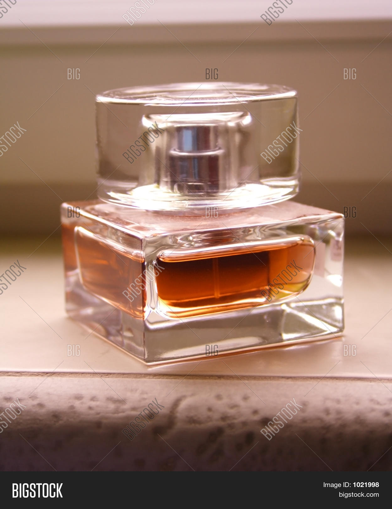 Perfume Image & Photo (Free Trial) | Bigstock