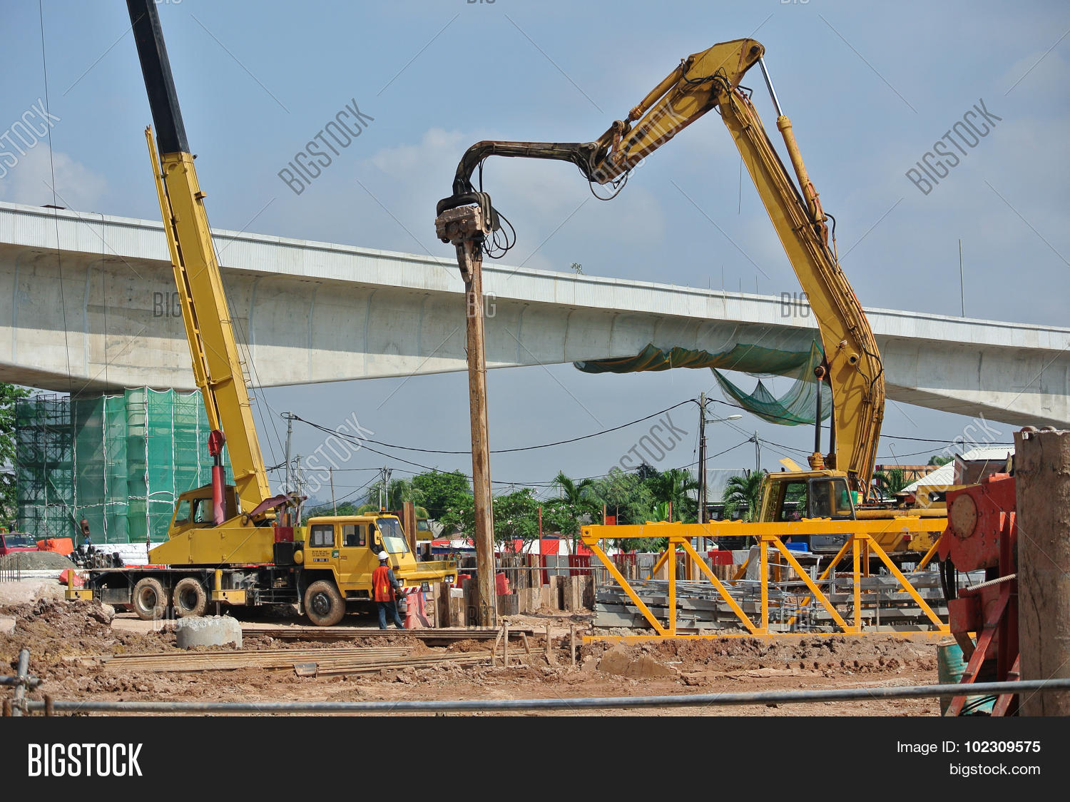 Retaining Wall 图片和照片（免费试用） | Bigstock