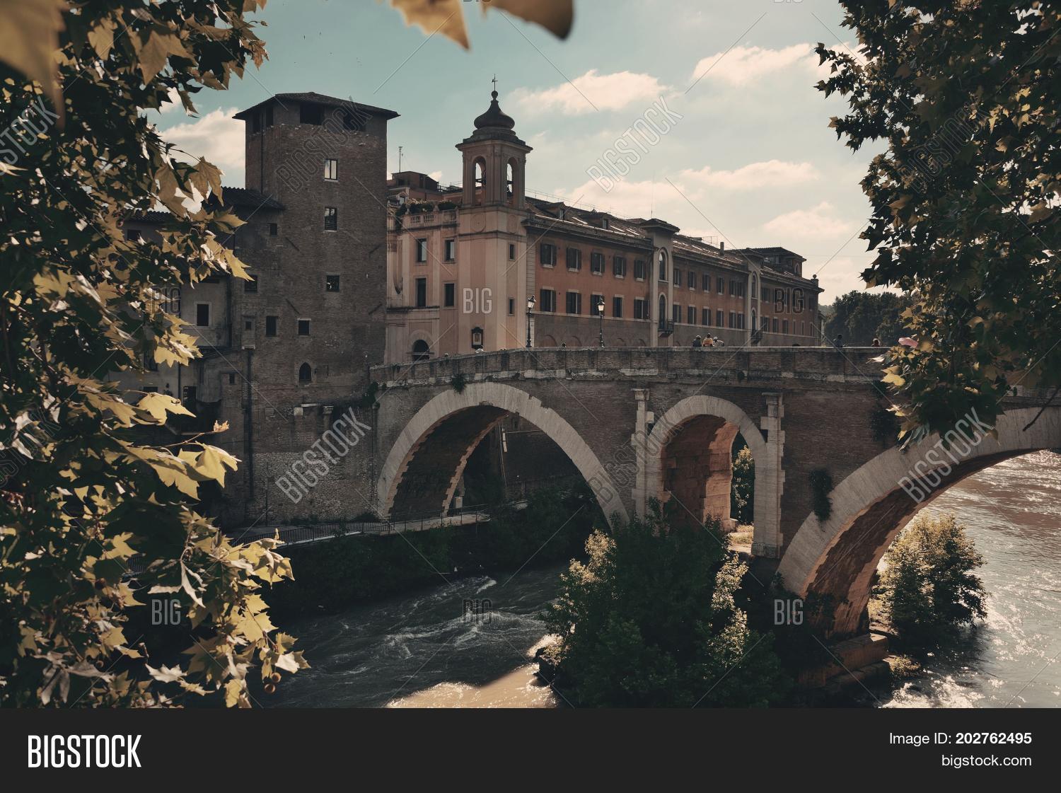 Pons Fabricius (Ponte Image & Photo (Free Trial) | Bigstock