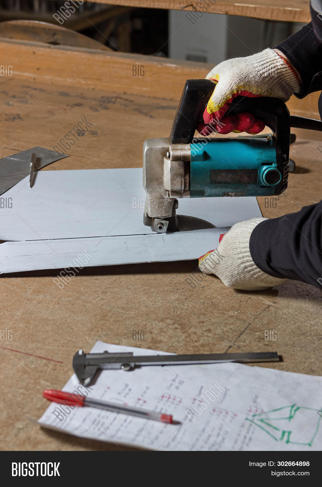 Sheet Metal Cutting Image & Photo (Free Trial) | Bigstock