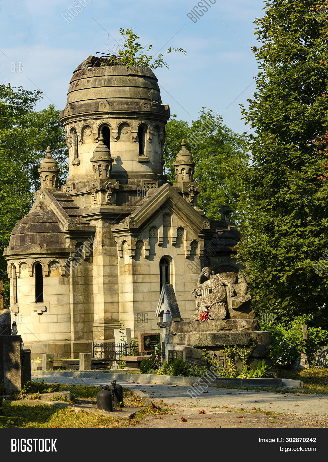 Ancient Crypt Old Image & Photo (Free Trial) | Bigstock