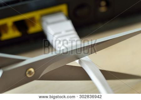 Scissors Cutting Image & Photo (Free Trial) | Bigstock