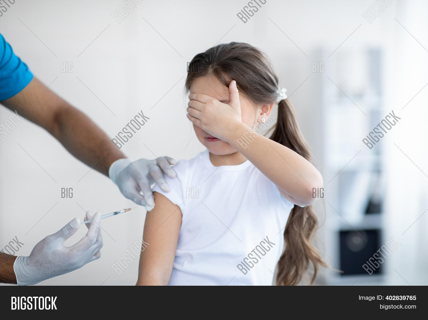 Scared Little Girl Image & Photo (Free Trial) | Bigstock
