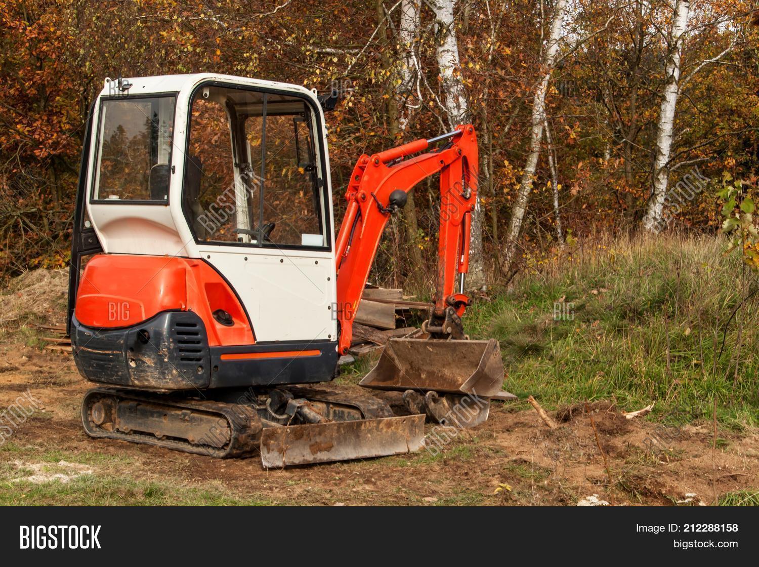 Mini Excavator On Image & Photo (Free Trial) | Bigstock