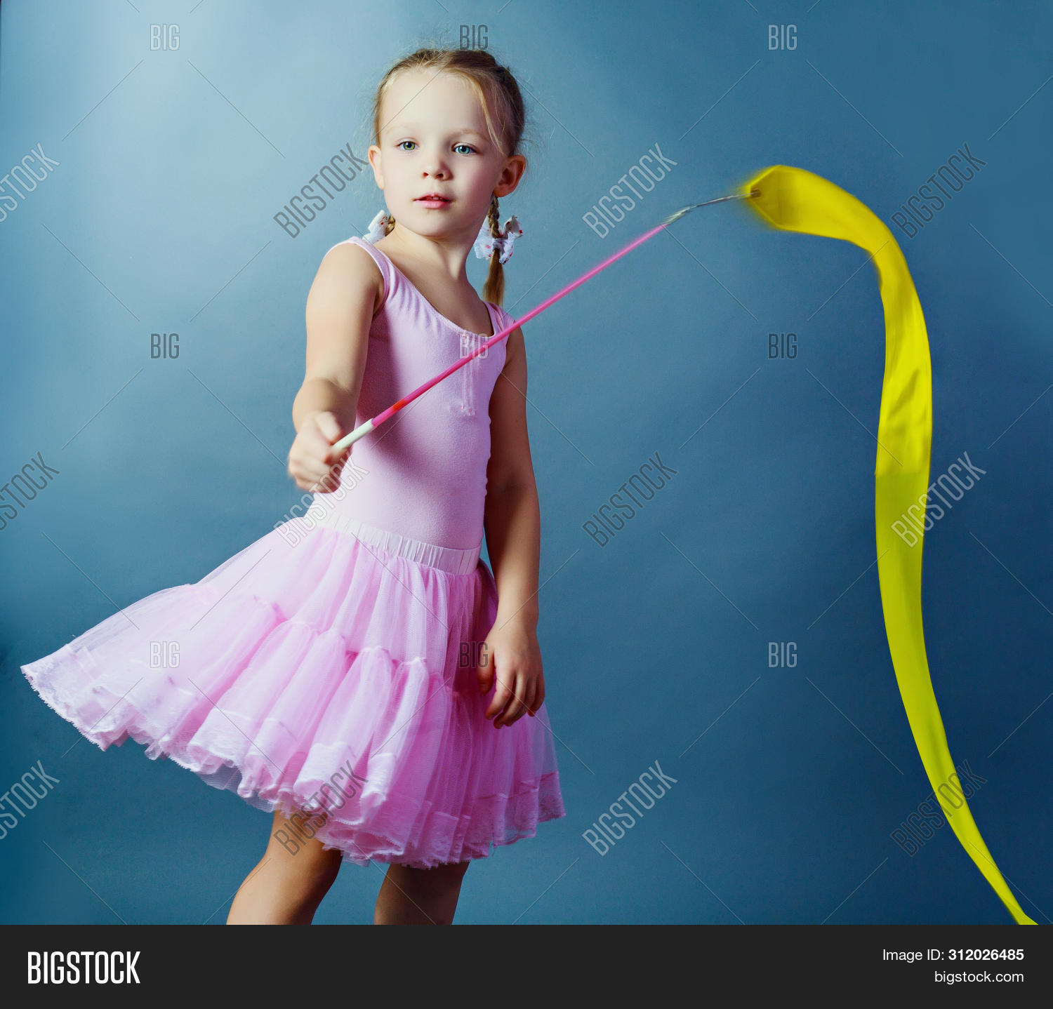 Cute Girl Gymnast Image & Photo (Free Trial) | Bigstock