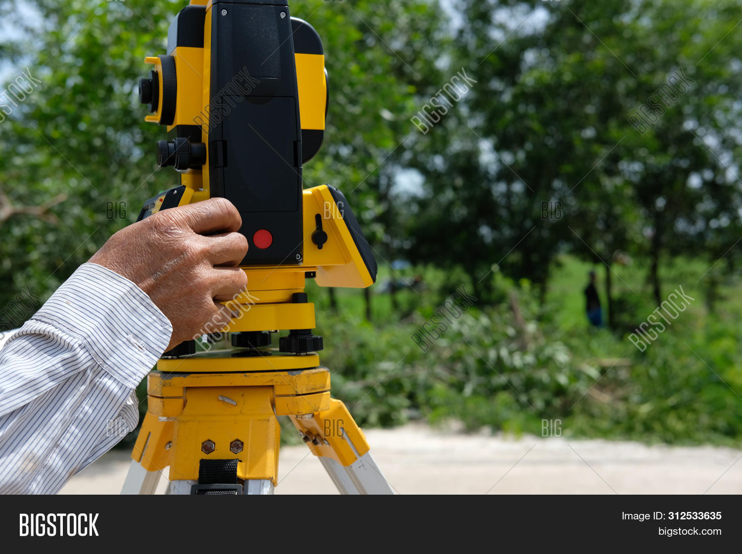 Tacheometer Land Image & Photo (Free Trial) | Bigstock