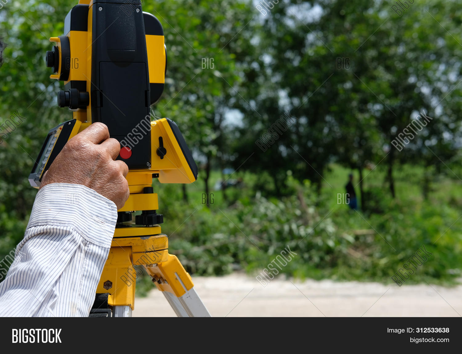 Tacheometer Land Image & Photo (Free Trial) | Bigstock