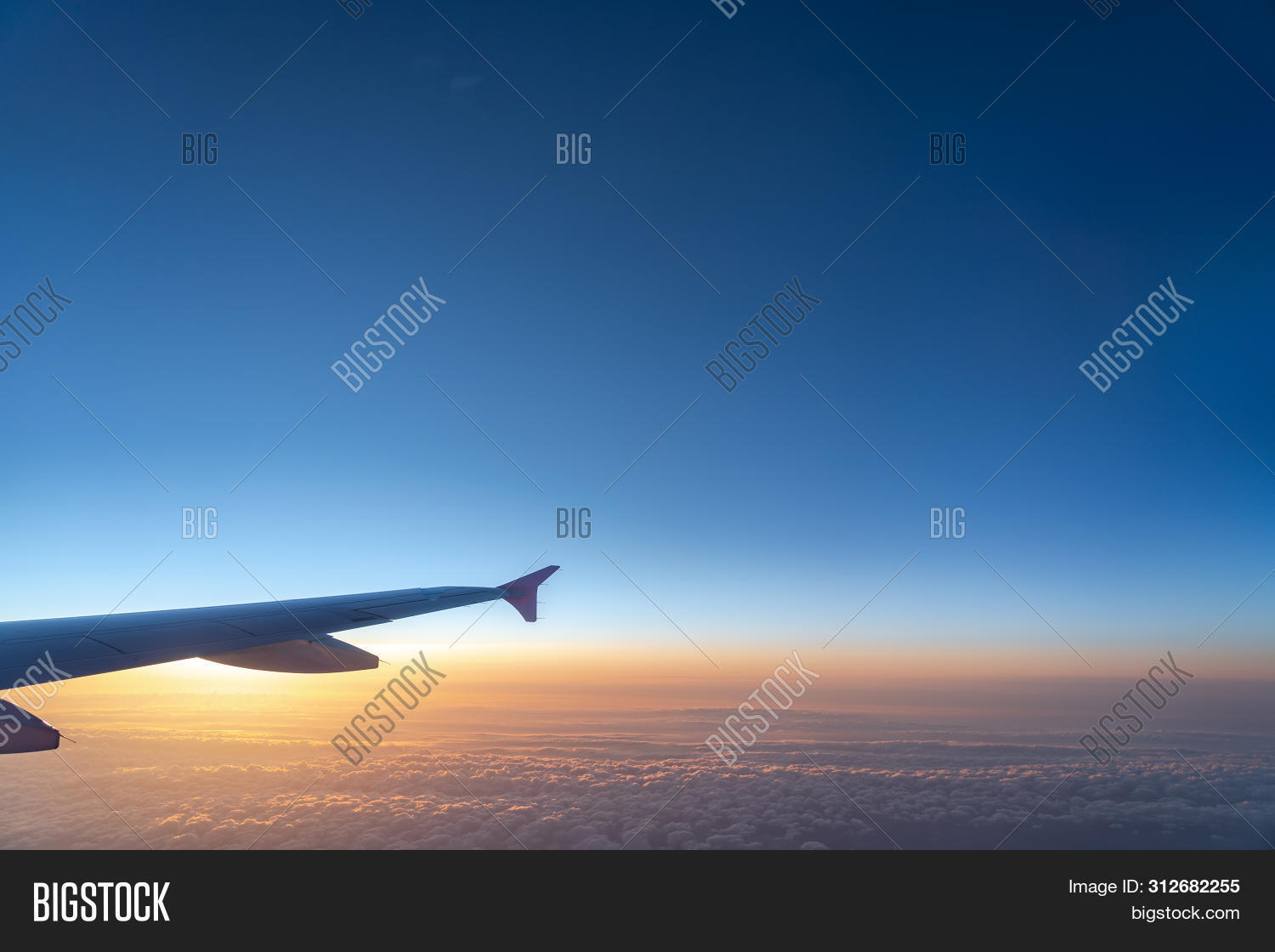 Air, View Aircraft Image & Photo (Free Trial) | Bigstock