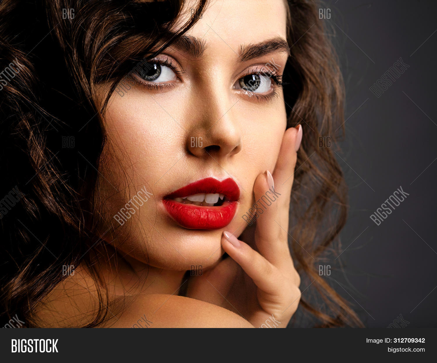 Closeup Face Beautiful Image & Photo (Free Trial) | Bigstock