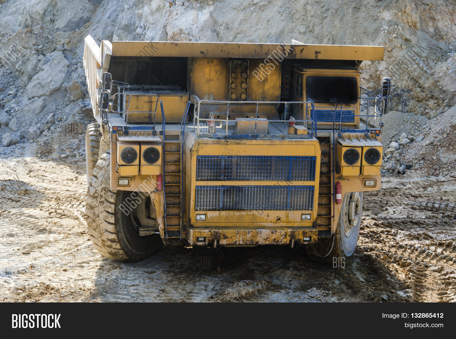 Truck Open Pit Mine Image & Photo (Free Trial) | Bigstock