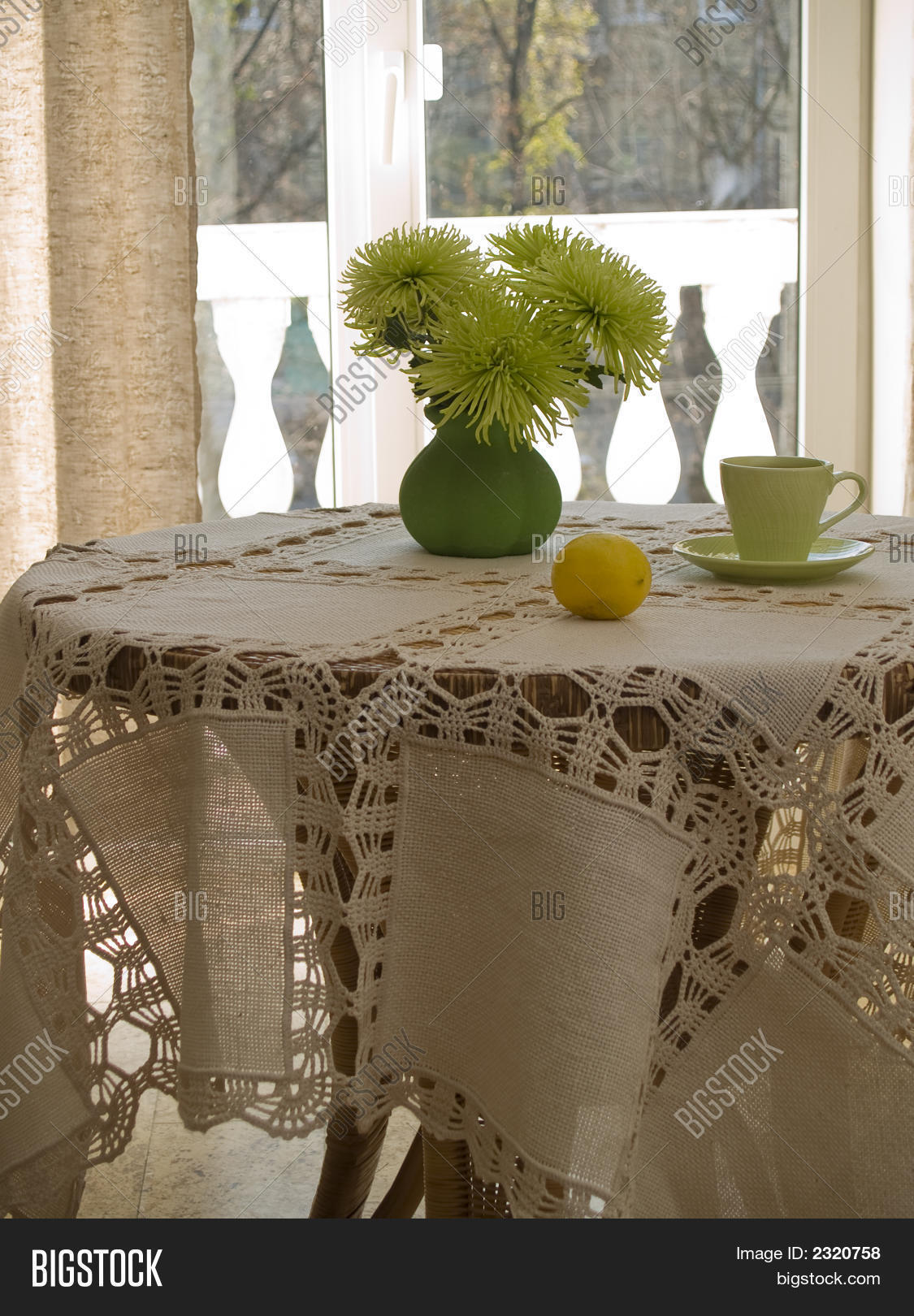 Table Table Cloth Image & Photo (Free Trial) | Bigstock