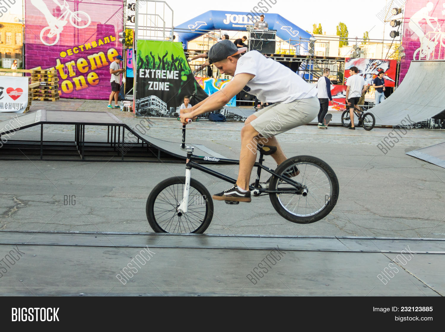 Extreme Bmx Rider Image & Photo (Free Trial) | Bigstock