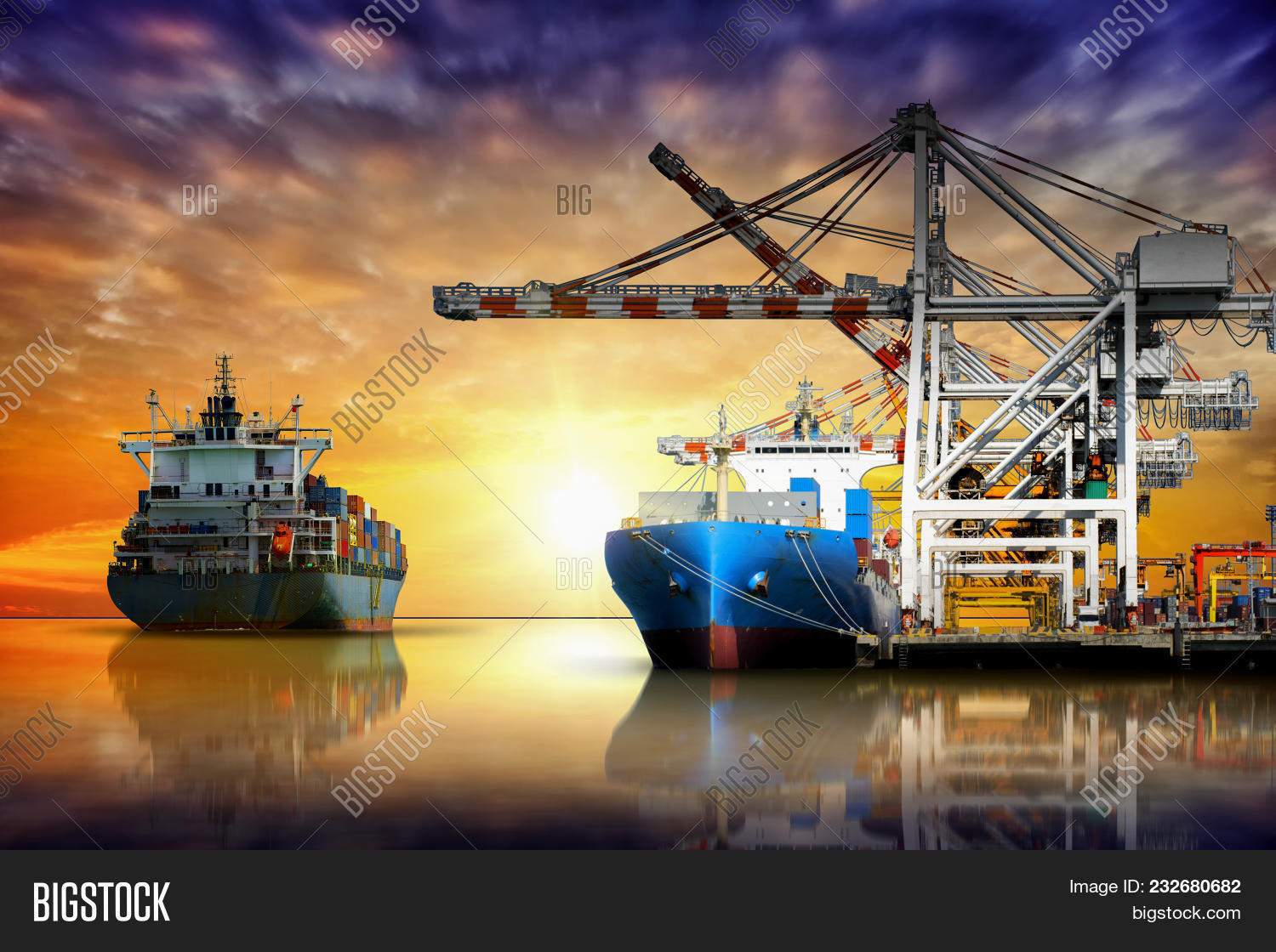 Cargo Ship Carrying Image & Photo (Free Trial) | Bigstock