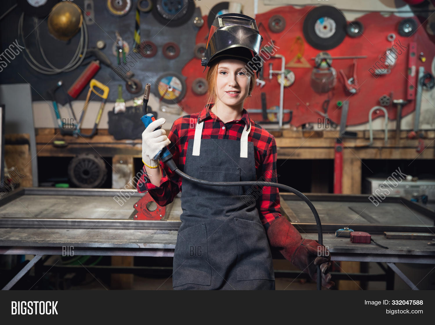 Young Woman Welder Image & Photo (Free Trial) | Bigstock