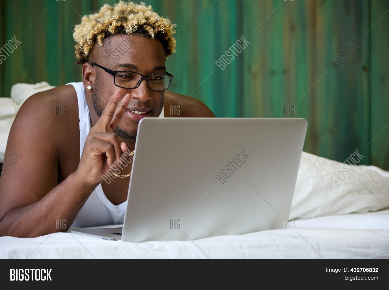 Black Man Using Modern Image & Photo (Free Trial) | Bigstock