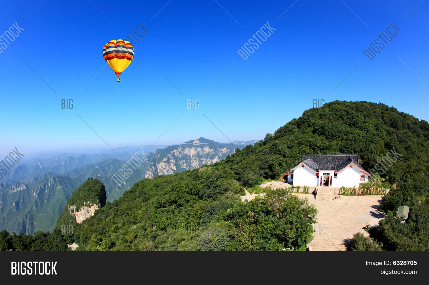 Scenery Yun-tai Image & Photo (Free Trial) | Bigstock