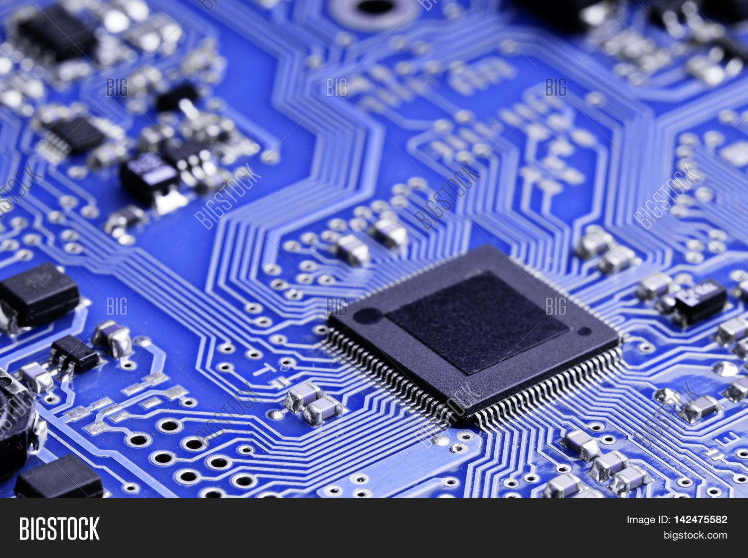 Micro Chip On Image & Photo (Free Trial) | Bigstock