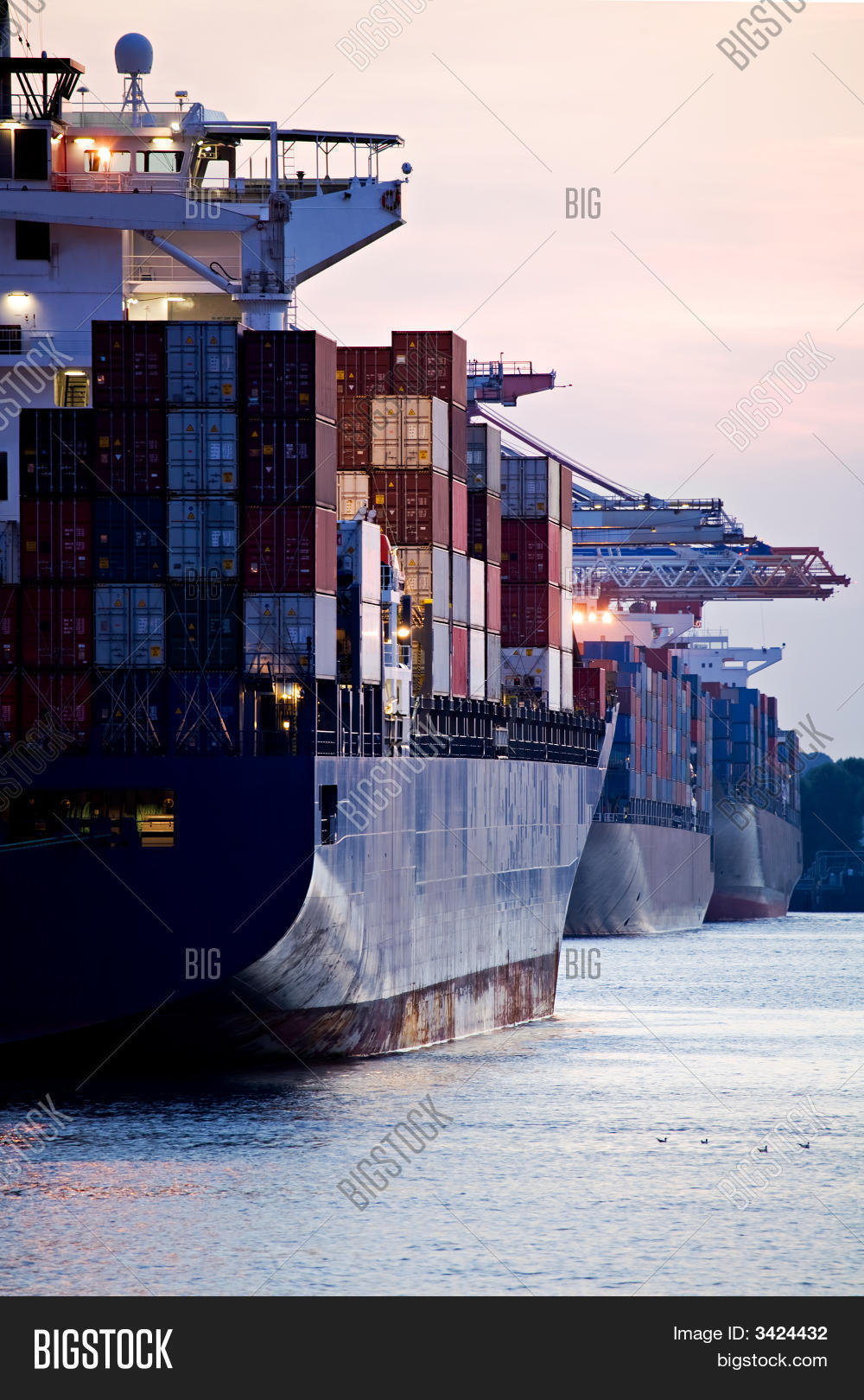 Container Ships Docked Image & Photo (Free Trial) | Bigstock