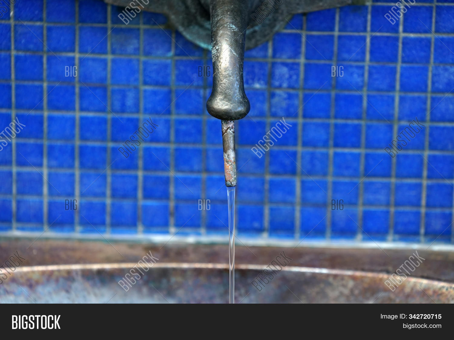 Sulfur Drinking Water Image & Photo (Free Trial) | Bigstock