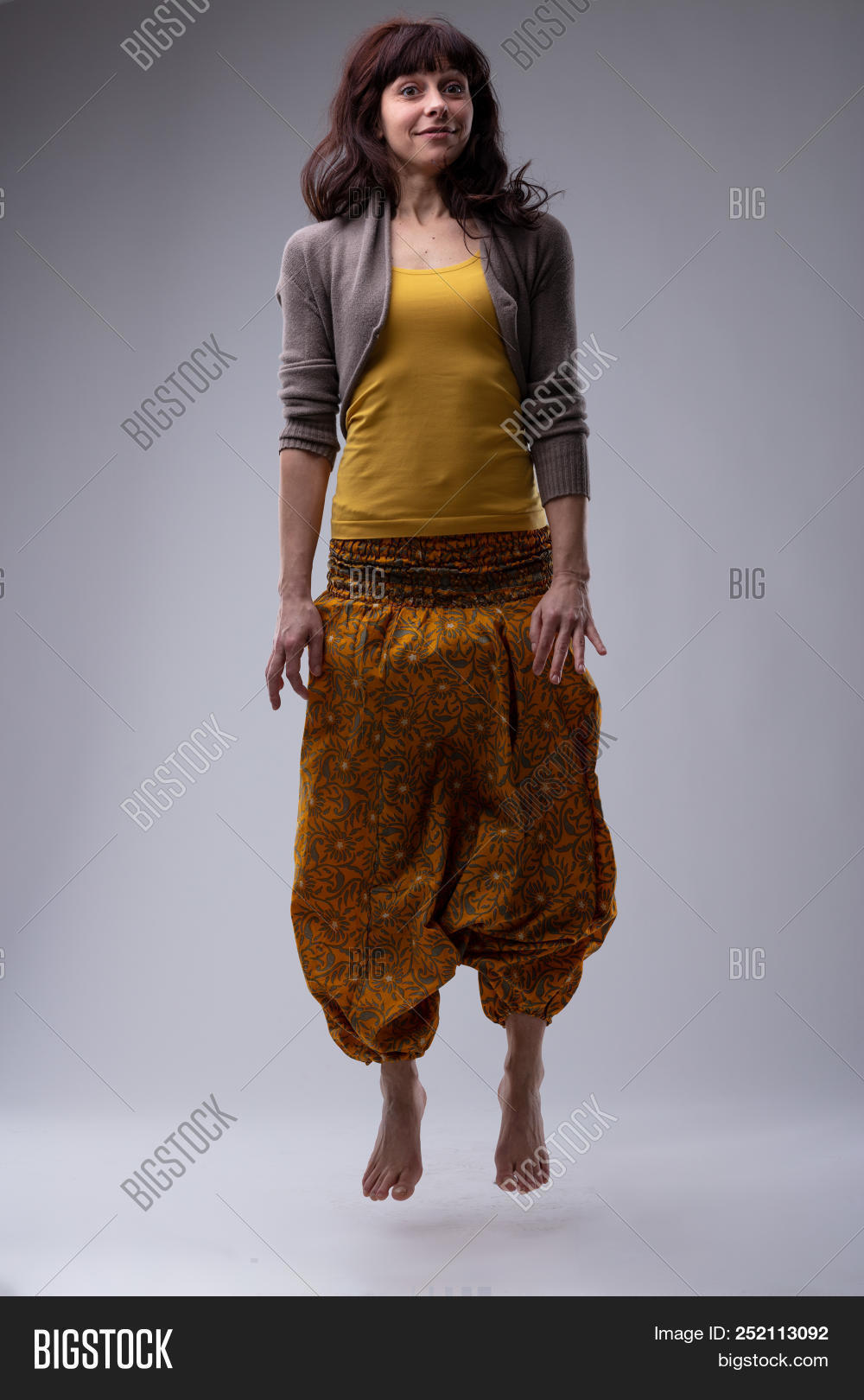 Trendy Barefoot Woman Image & Photo (Free Trial) | Bigstock
