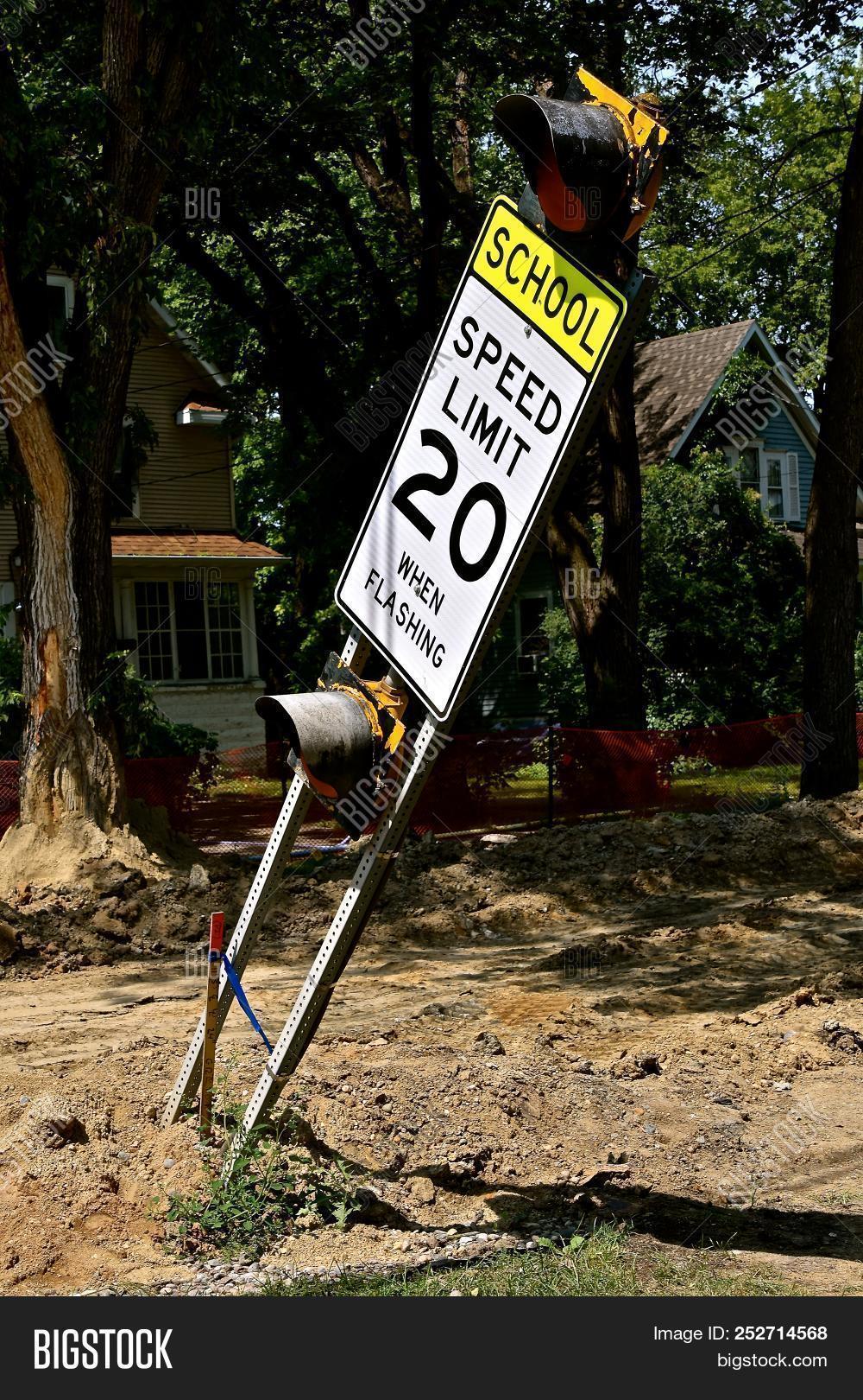 20 Mph Speed Limit Image & Photo (Free Trial) | Bigstock